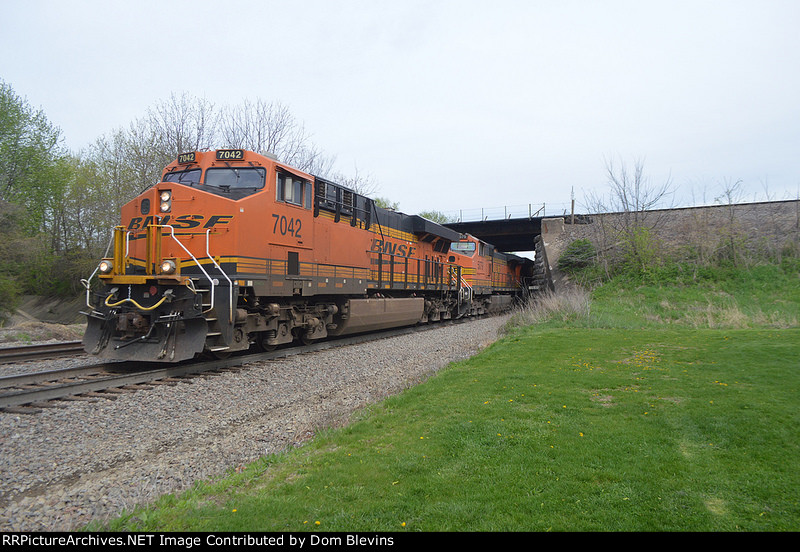 BNSF 7042